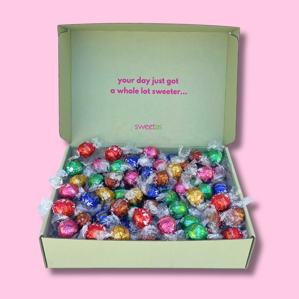 Lindt Lindor Deluxe Gift Box - Assorted Flavours – Sweet As
